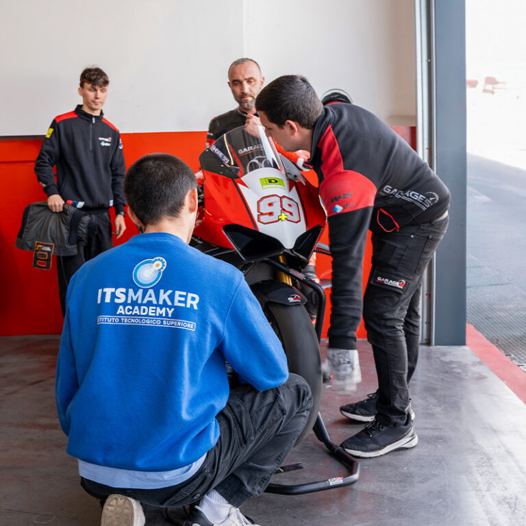 Sport & Electric Motorcycle - ITS MAKER ACADEMY